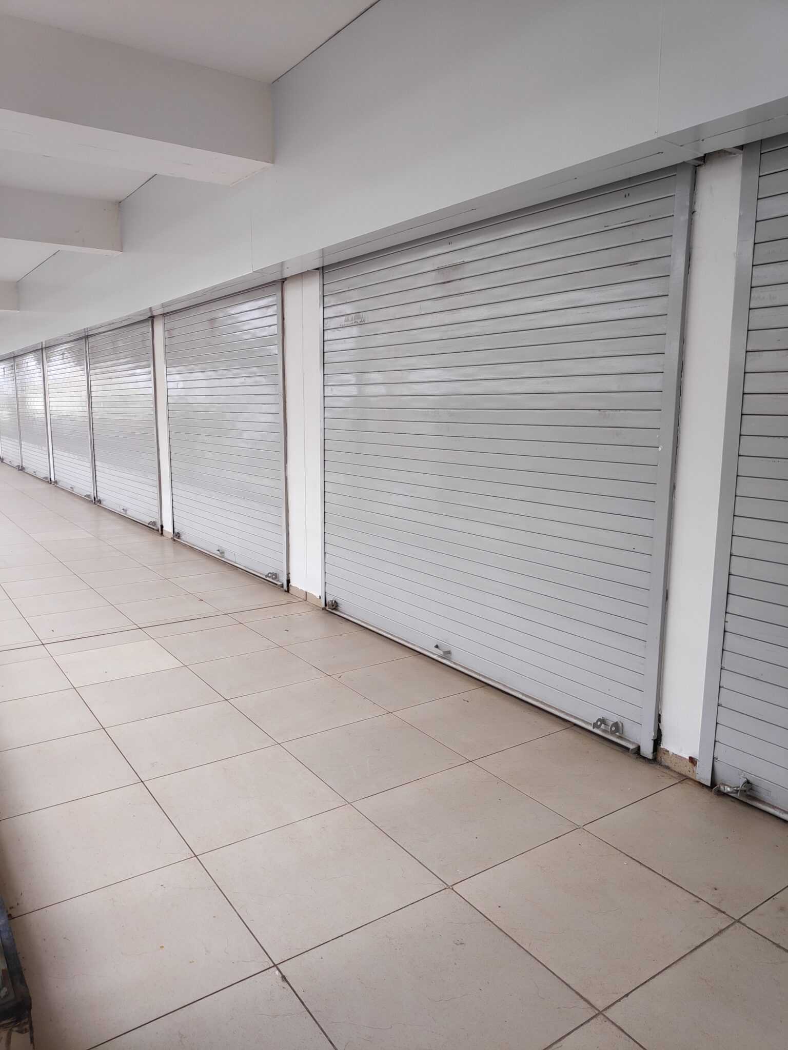 Push and Pull Type Rolling Shutters Manufacturers in Ahmedabad